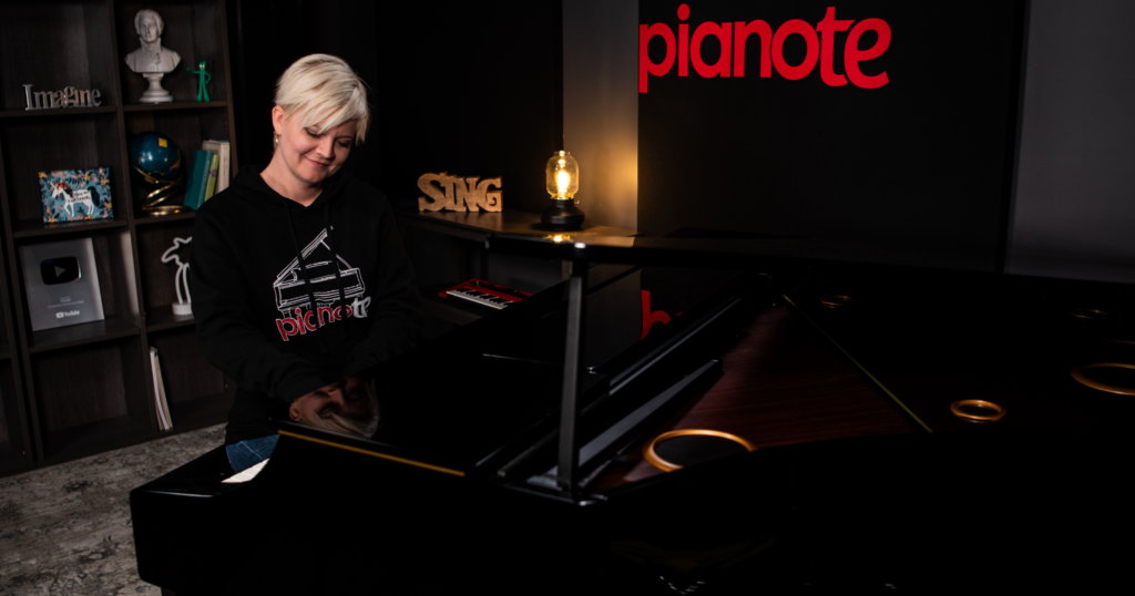 "Falling" - Piano Sheet Music & Tutorial | Pianote