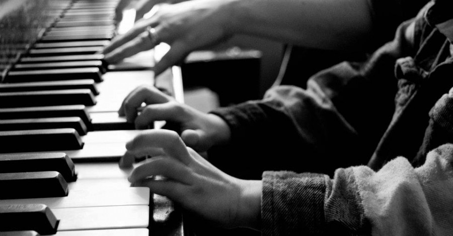 Proper Hand Posture At The Piano