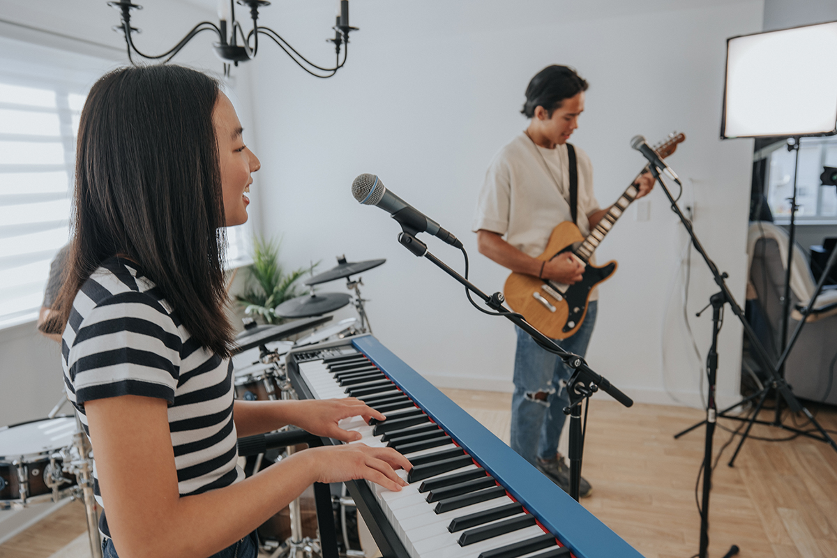 Classical Piano Lessons vs. Modern Piano Lessons | Pianote