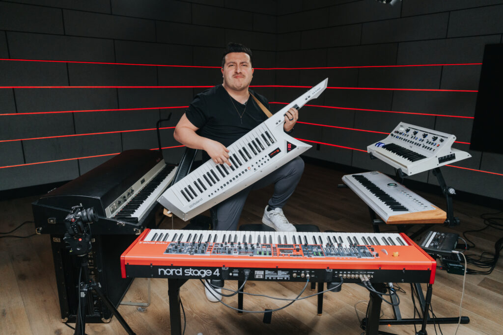 Gear Breakdown - Kevin Castro Learns DragonForce